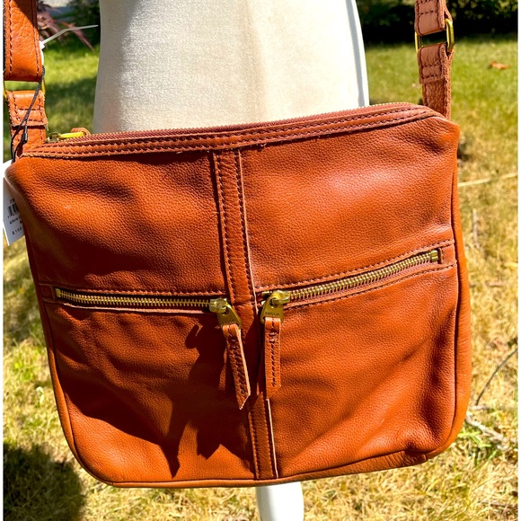 Fossil | Bags | Fossils Erin Crossbody Bag Brown Genuine Leather Nwt ...